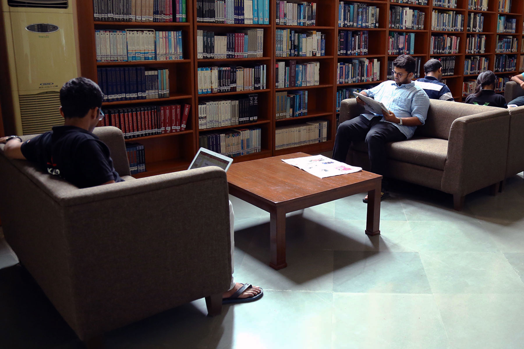 Library at IMT Ghaziabad | Best MBA Colleges in India